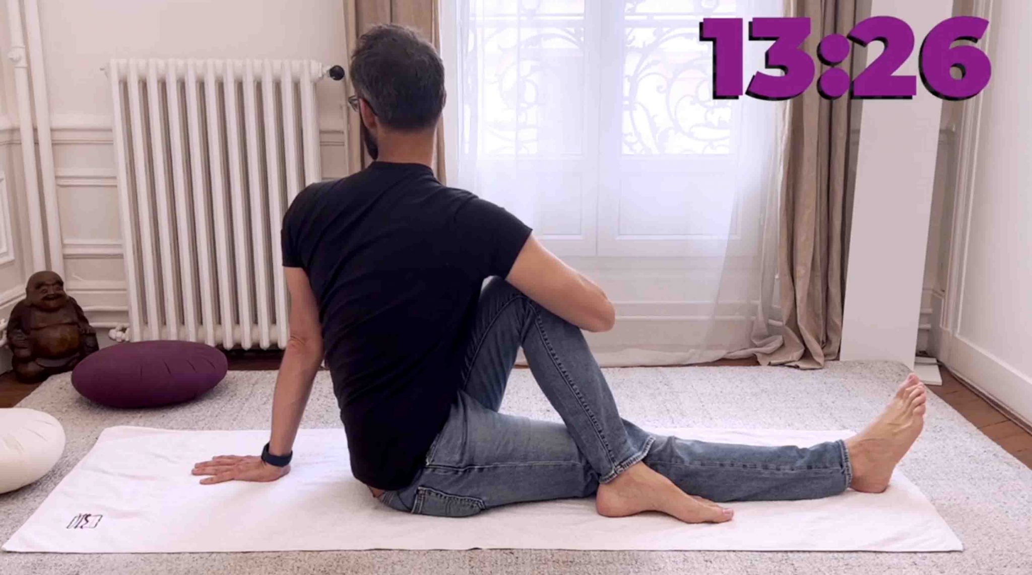 Exercices d'étirement contre le mal de dos : Enchaînement de 14 mouvements à faire à la maison