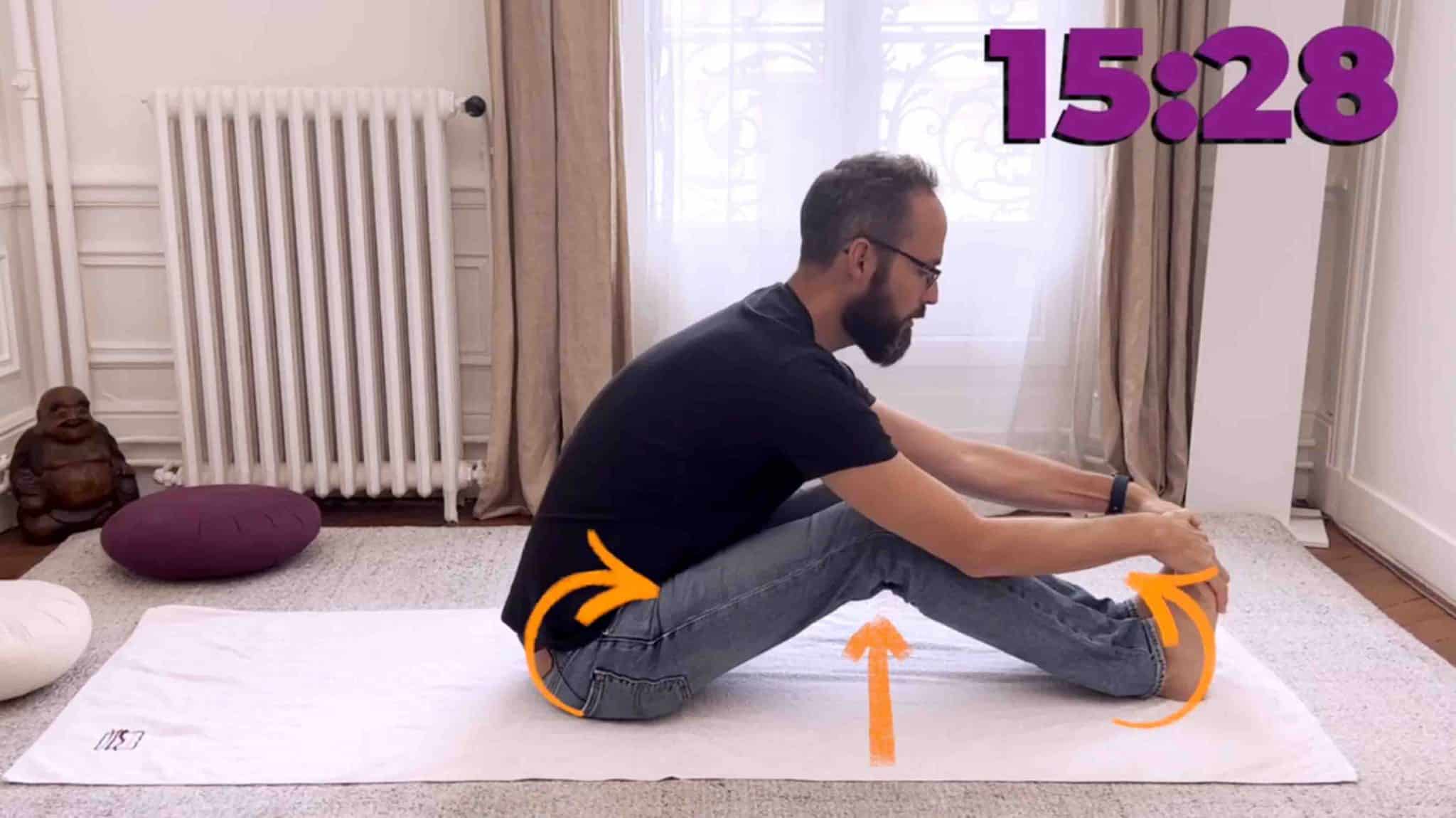 Exercices d'étirement contre le mal de dos : Enchaînement de 14 ...